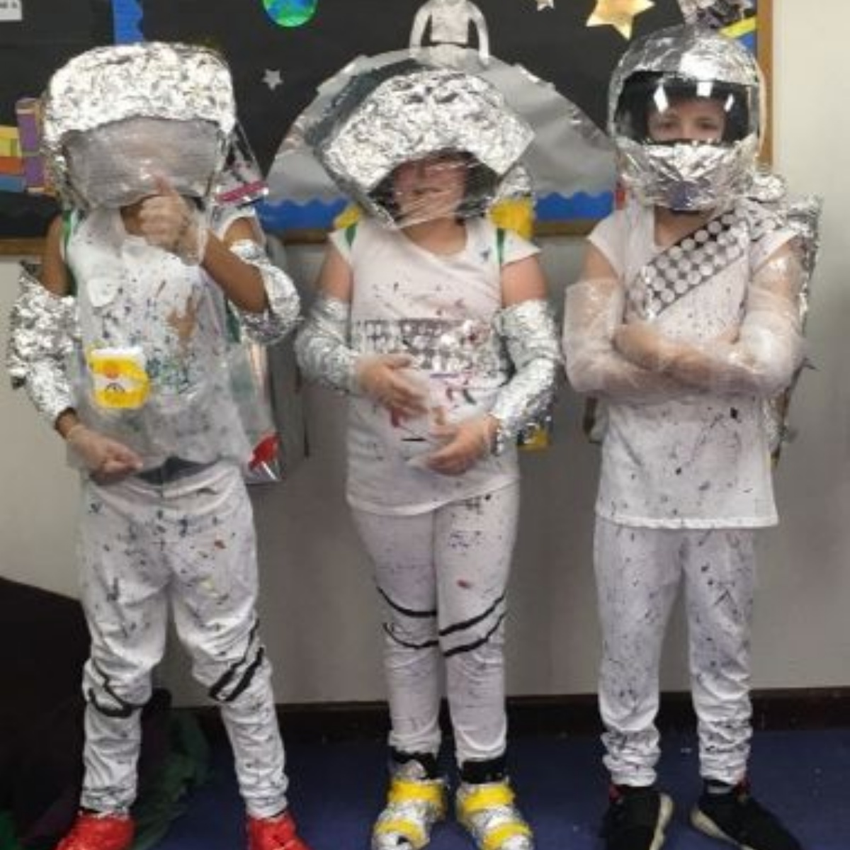 Westlands Primary School - Year 2 Space Day!